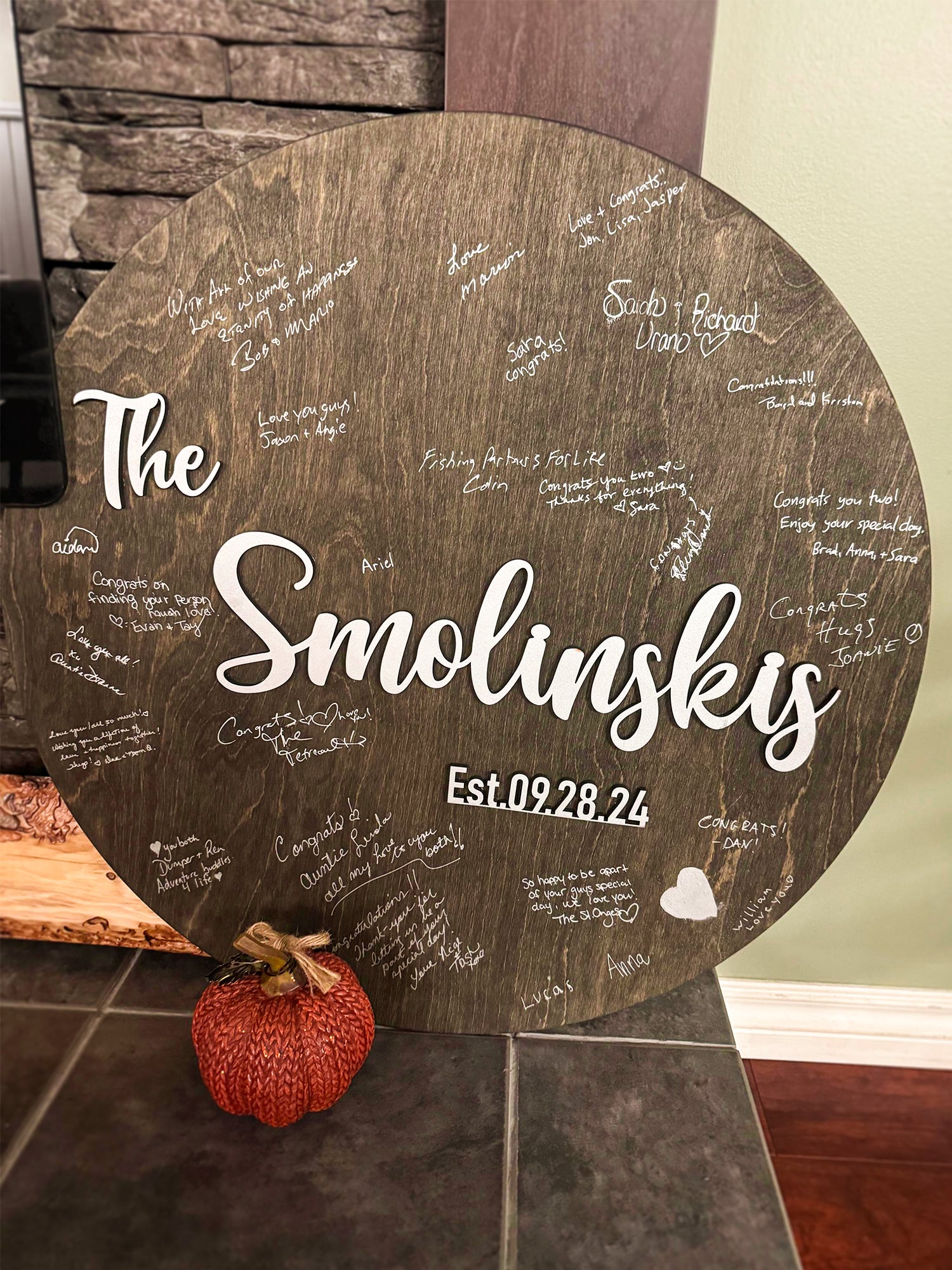 The Ultimate Guide to Wedding Bands and Personalized Decor – Store Of Signs